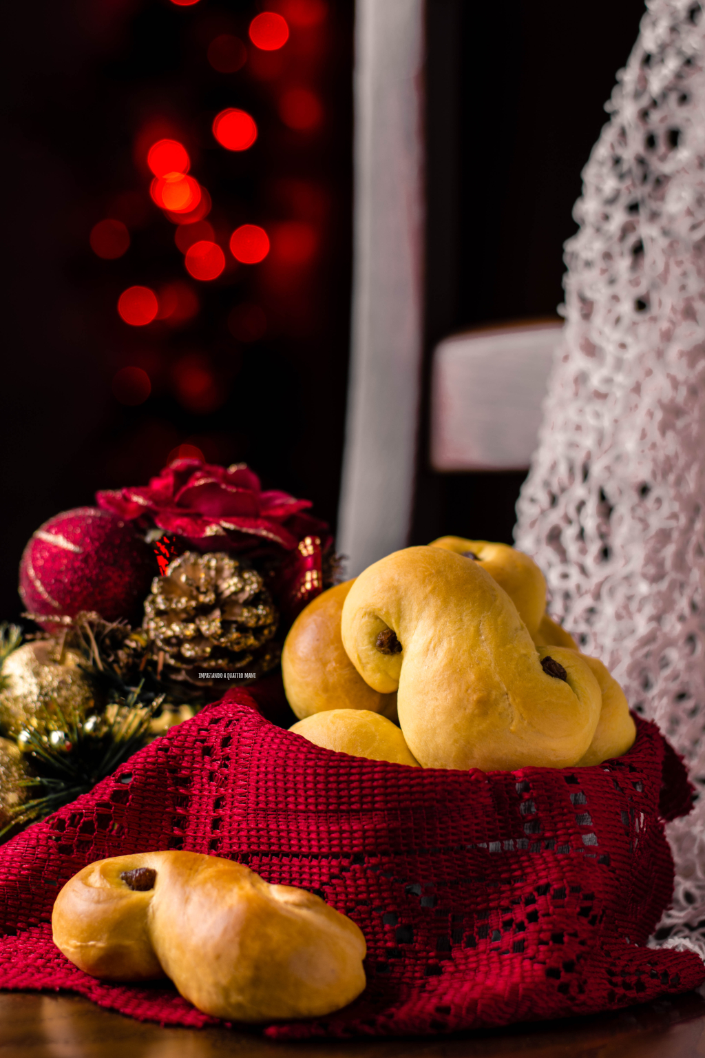 Lussekatter (gatti di S.Lucia) | Impastando a quattro mani